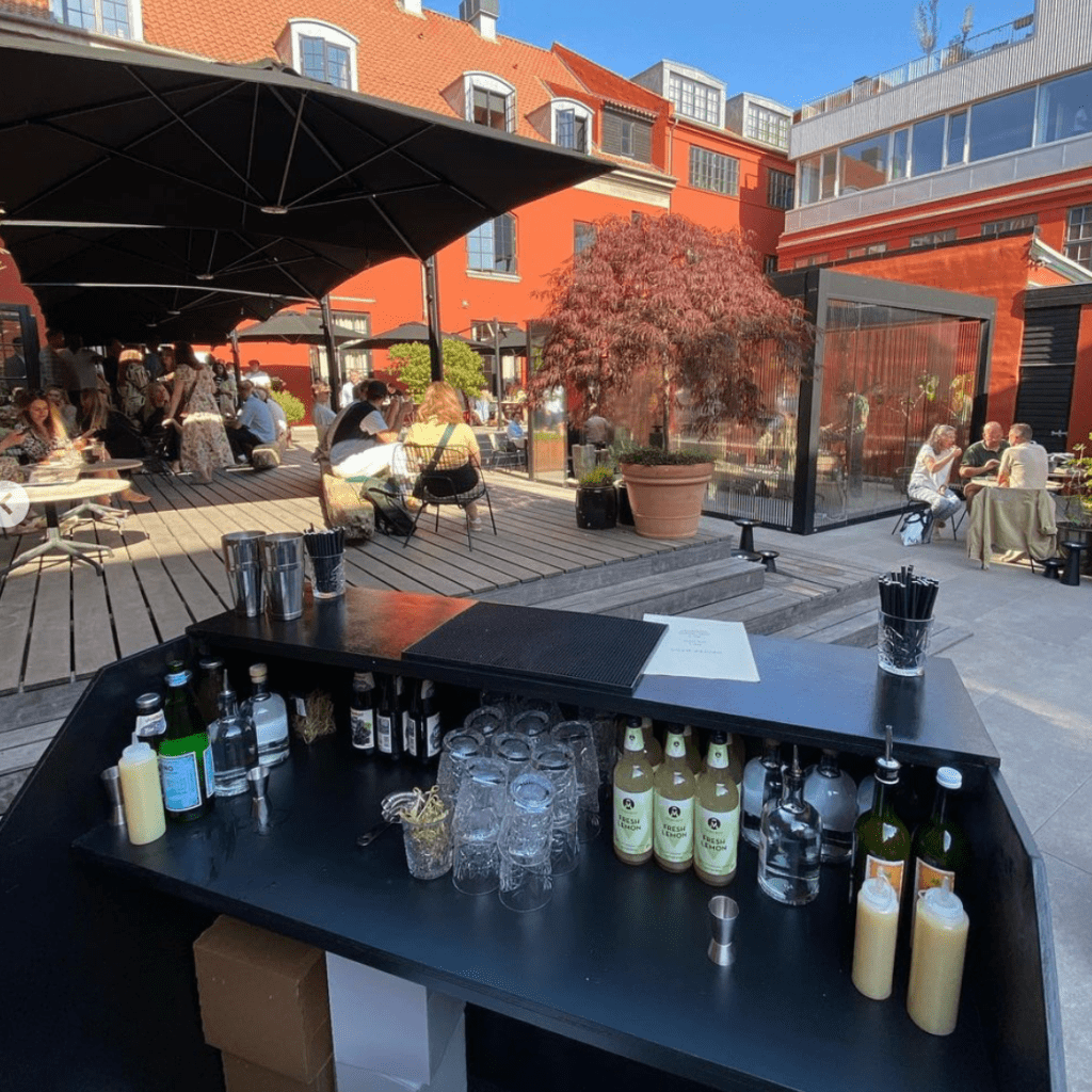 Lej en bartender - Se info og priser her - Sobar.dk